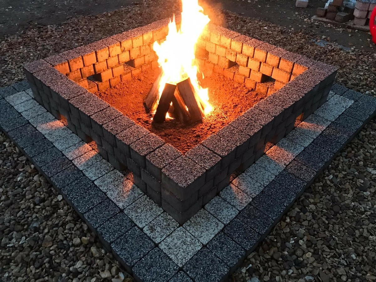 Building A Square Fire Pit With Bricks NEWLINE Yorkshire