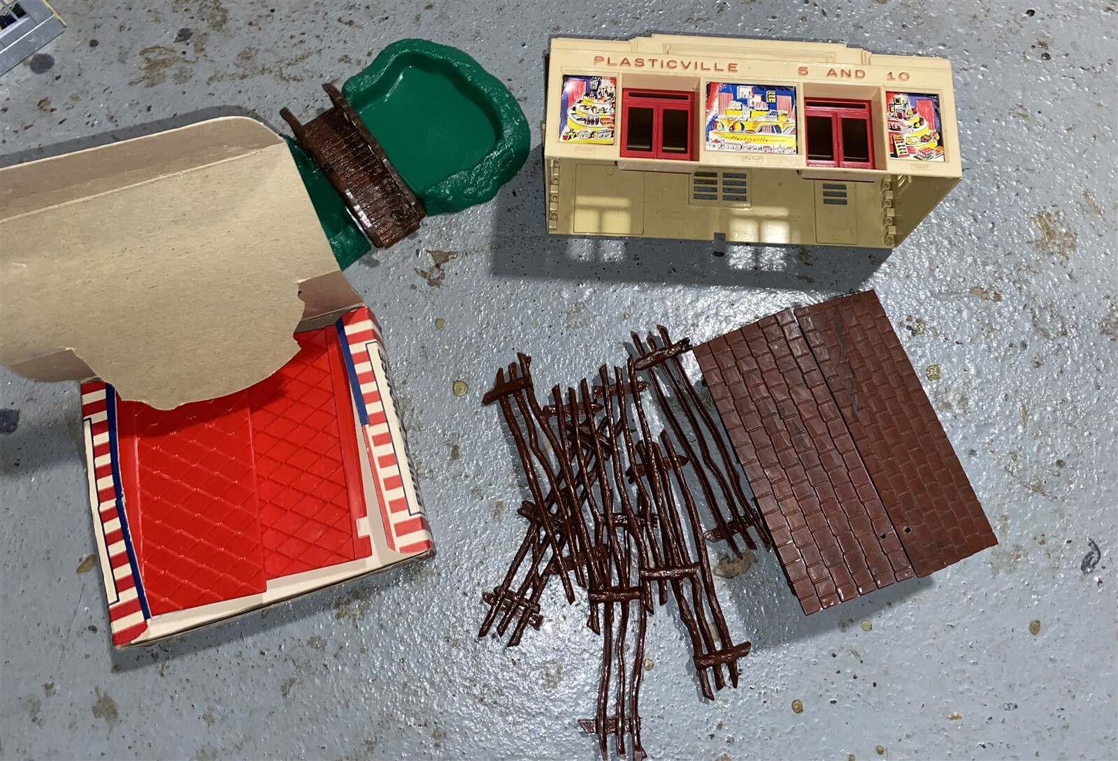 25 Vintage Plasticville O gauge OS Train scale building Kits Nice ...