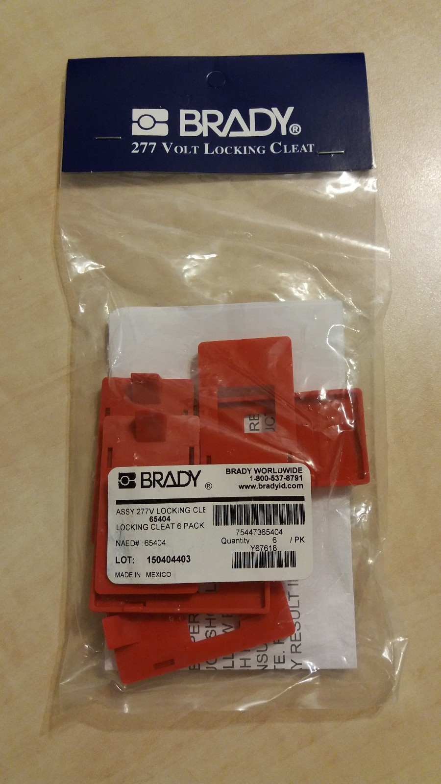 BRADY 480/600 VOLT LOCKING CLEAT 6 PACK Cat #65404 Brand New | eBay