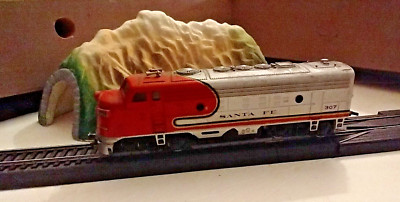 HO scale Tyco Santa Fe F7 Diesel Locomotive no 307 vintage | eBay
