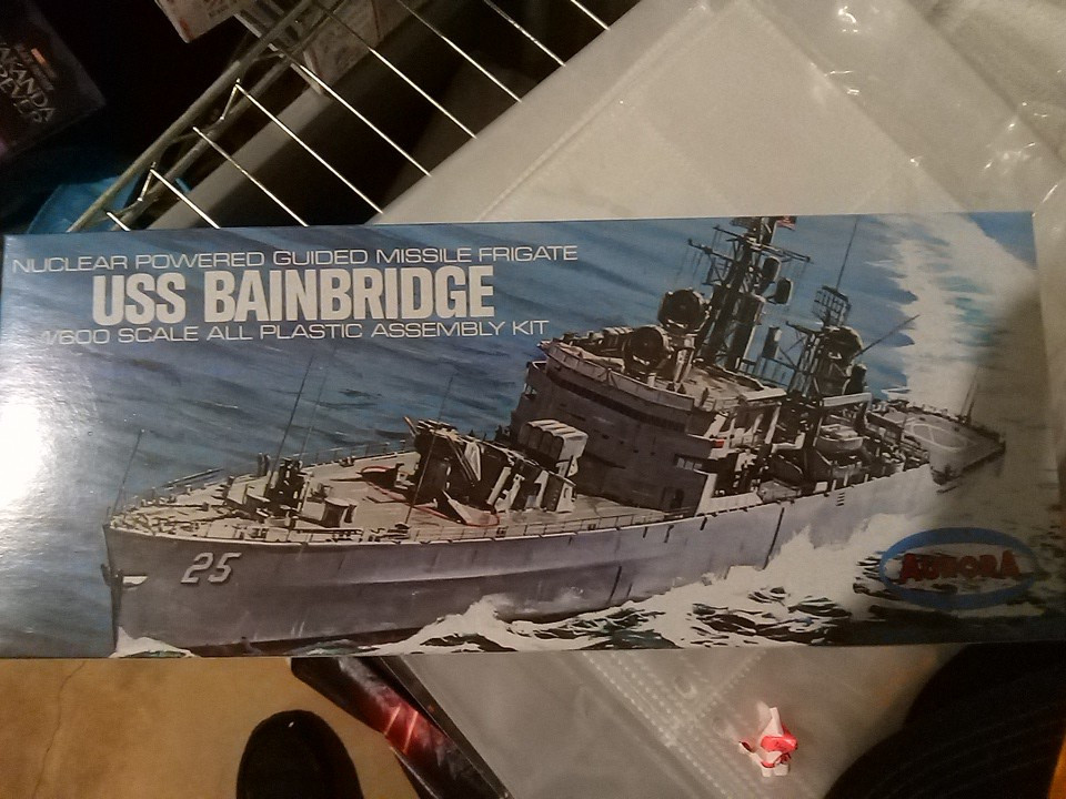 USS Bainbridge Guided Missile Frigate Aurora 1:600 scale ship model kit ...