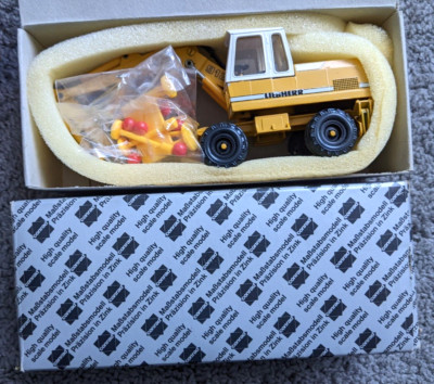 VTG NIB NRFB 1995 1:50 LIEBHERR 912 EXCAVATOR DIECAST REPLICA CONRAD ...