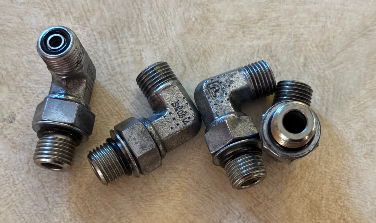 John Deere 38H1009 90 Fitting Elbow Parker SK0614 Flat + O-Rings R26448 ...