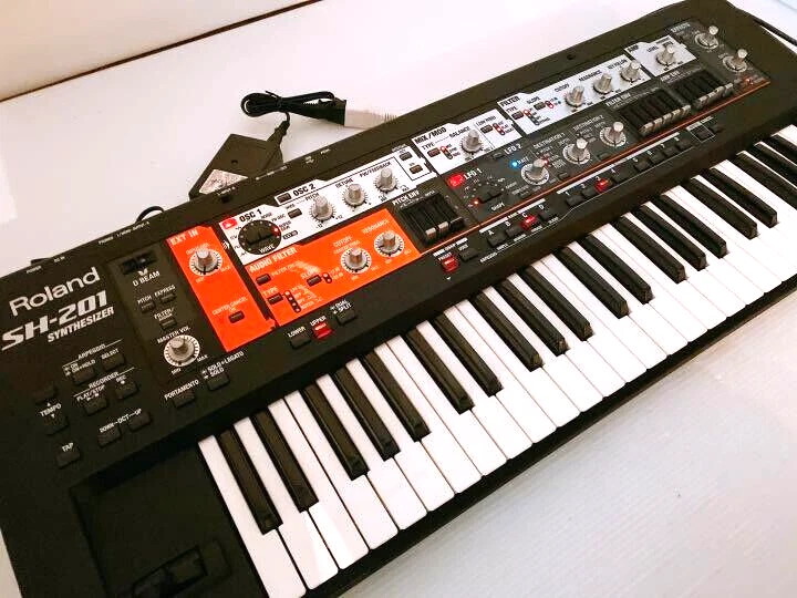Roland Sh 201