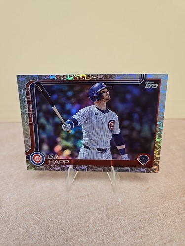IAN HAPP 2025 TOPPS SERIES 1 REFRACTOR CARD WITH TOPPS LOGO BORDER | eBay