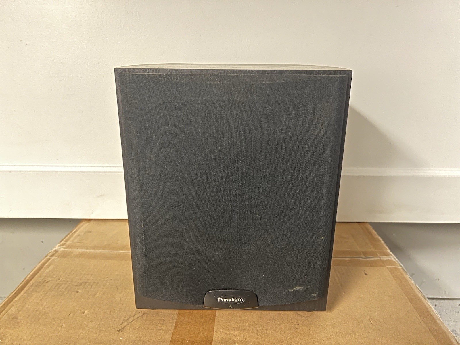 Paradigm Powered Subwoofer PDR-80 8" Driver 300w Dynamic 100w RMS 32Hz ...