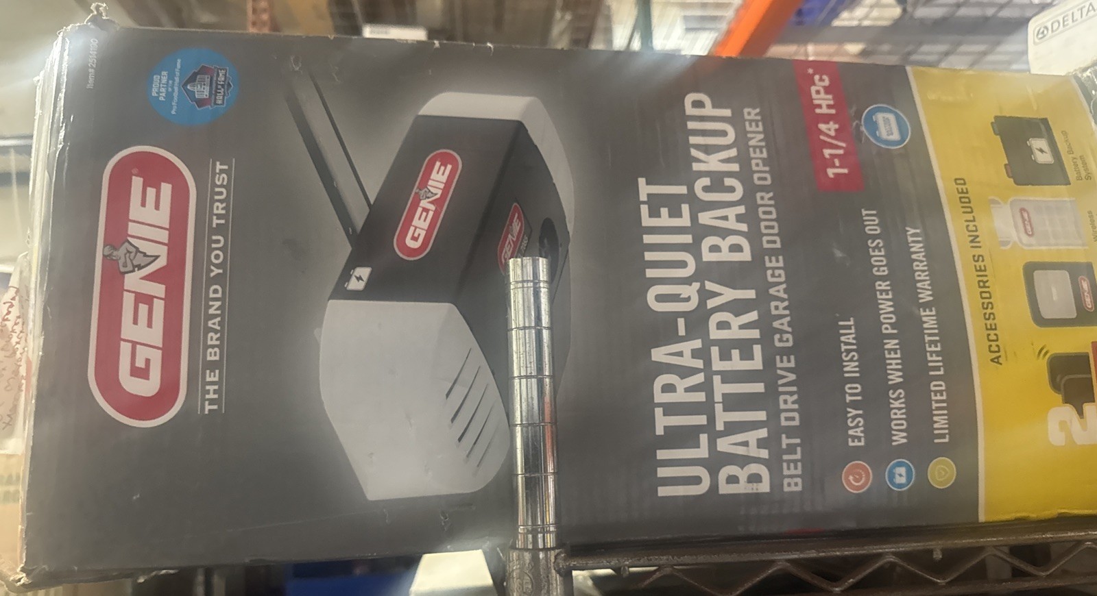 Genie Signature Series 1-1/4 HPc Ultra Quie Belt Drive Garage Door ...