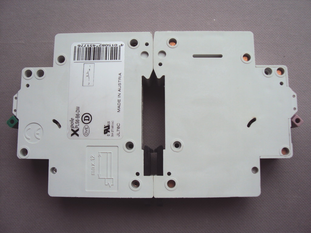 MOELLER F&G B6 B10 B16 B20 B32 B40 TYPE B MCB 6000 10000 L7- X pole ...