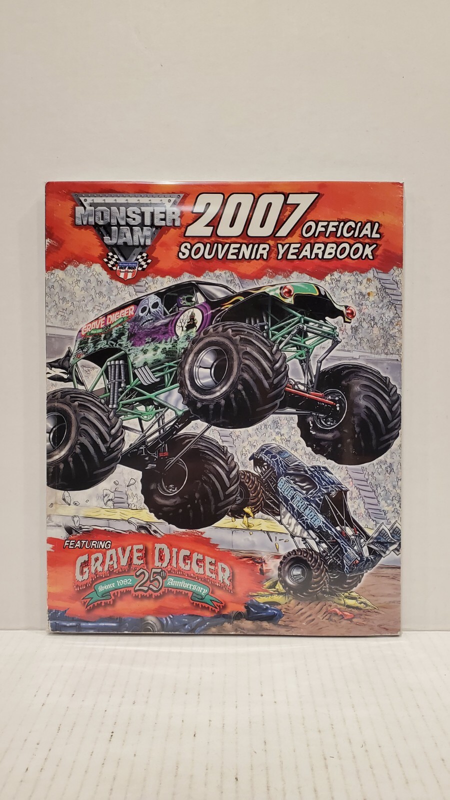Monster Jam 2007 2010 2011 Official Souvenir Yearbook Grave Digger 25th ...