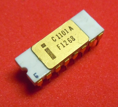 Intel C1101A PMOS 16 Pin Memory IC Ceramic / Gold - New Intel Logo | eBay