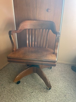 Chairs - Gunlocke Chair