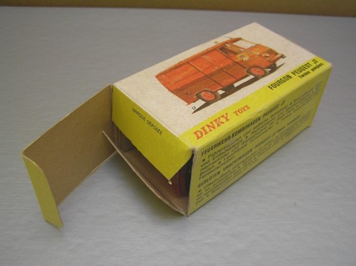 Dinky Toys 570 P Fourgon Peugeot J7 Pompiers Fire Chief made in France ...