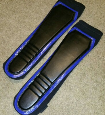 Pro Wrestling KICKPADS Black with Blue Outline - Gear TRUNKS TIGHTS ...