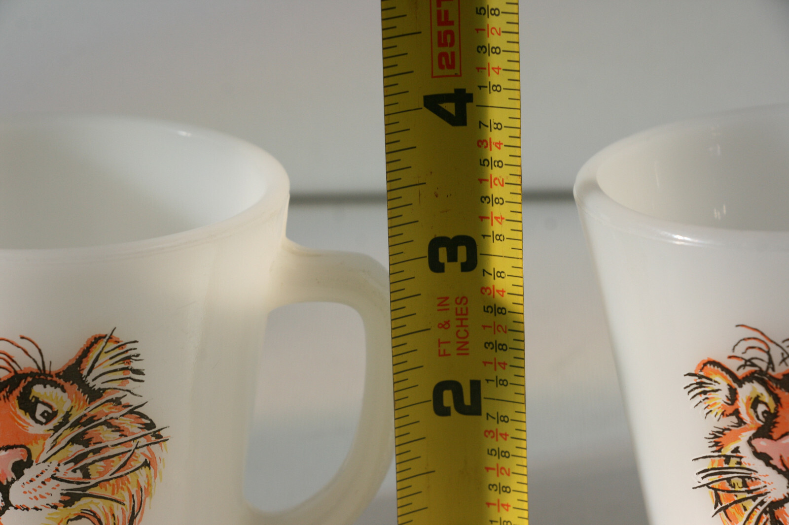 Vintage Esso Exxon Tony The Tiger Fire-King Milk Glass Coffee Mugs Cups ...