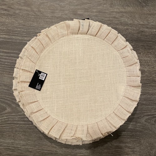 Up to 6 NWT ROBERT STANLEY Round Burlap Jute Placemat Ruffle Fringe 15 ...
