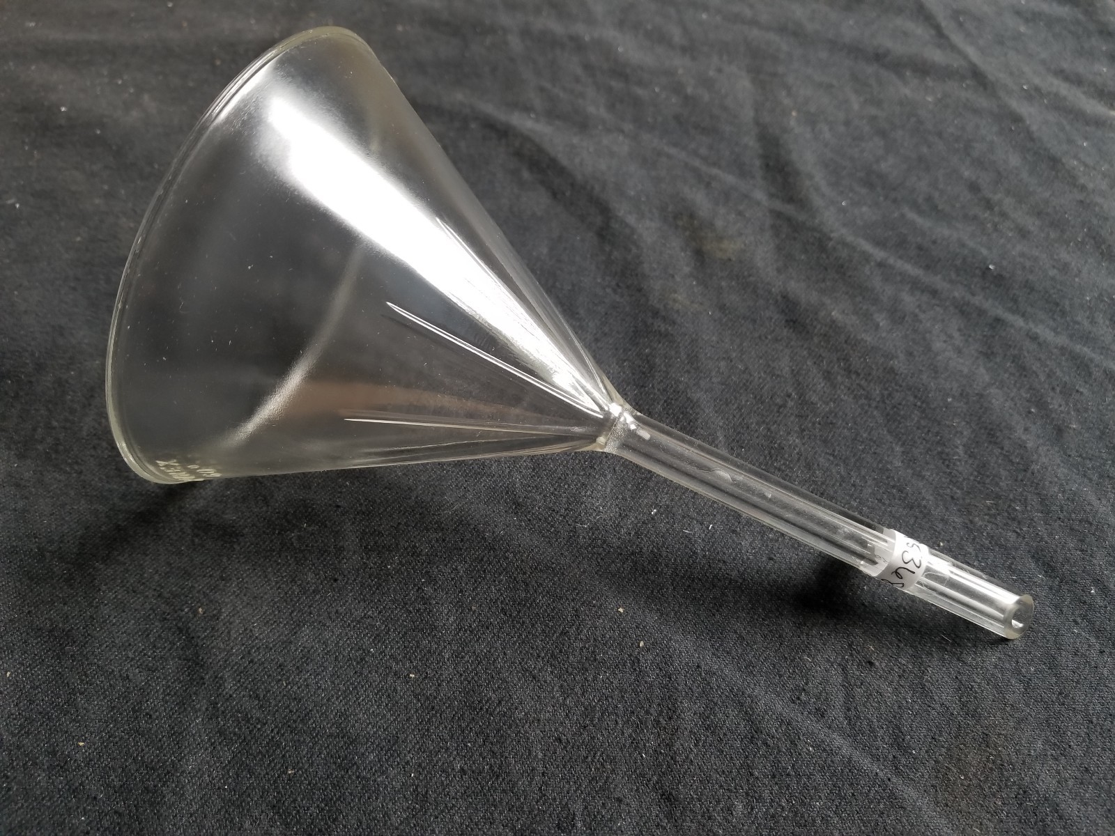 Corning Pyrex Glass 100mm ID 60° Angle Fluted Filling Funnel w/ 100mm ...