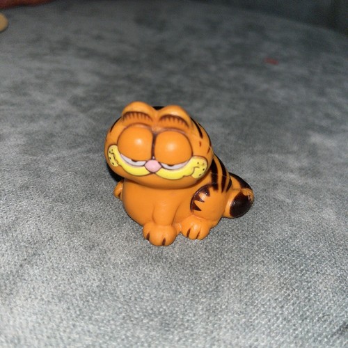 Garfield Vintage 2" PVC Figure United Feature Syndicate Inc1978 1981 ...