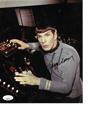 Leonard Nimoy Star Trek's "Spock" Hand Signed RARE Photo Autographed ...