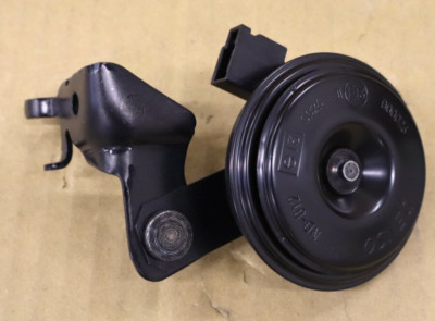 NEW OEM 2018-2022 TOYOTA RAV4 ALARM HORN ASSEMBLY 86560-06060 | eBay