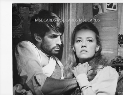 BLACK & WHITE PHOTO OF GEORGE HAMILTON AND JEANNE MOREAU IN VIVA MARIA ...