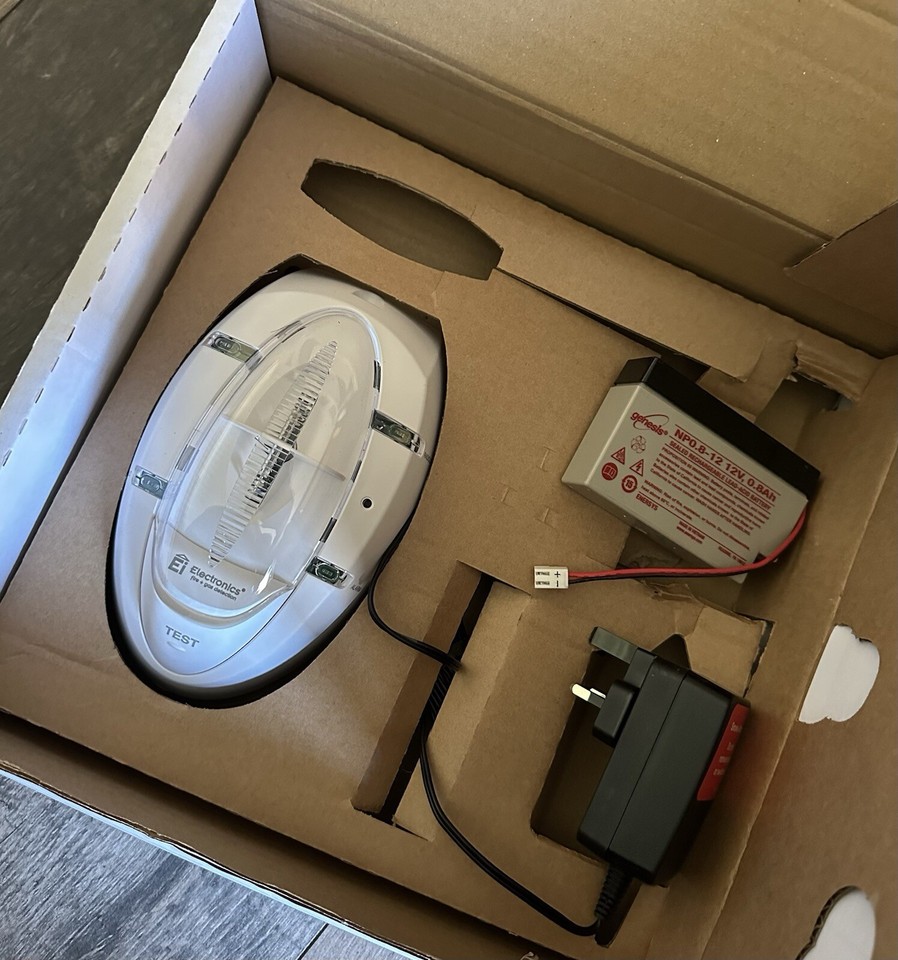 AICO EI171RF DEAF & IMPAIRED HARD OF HEARING RADIOLINK ALARM KIT DATE ...