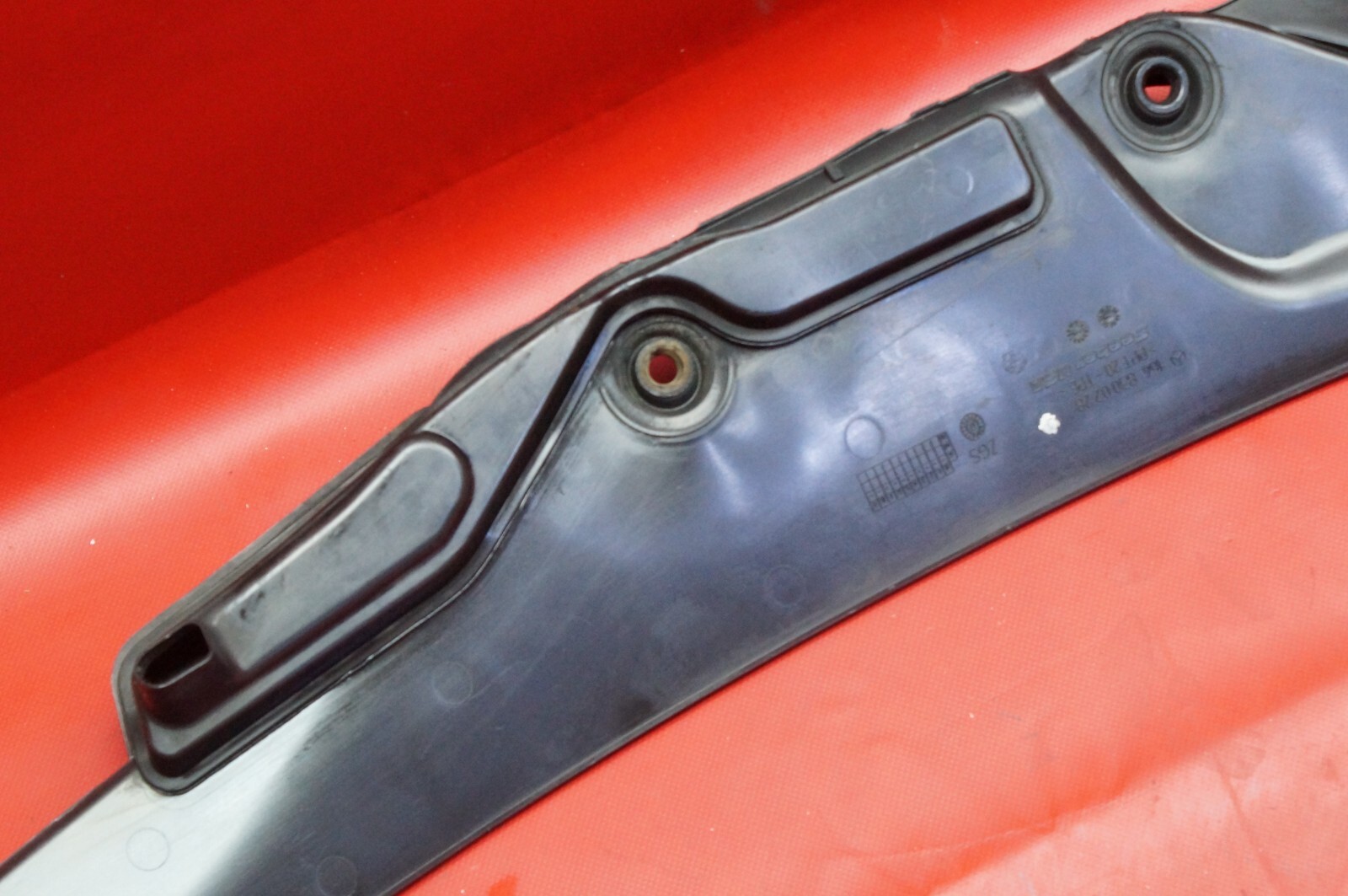 Mercedes M-Klasse W164 ML Scheibenwischer A1648300228 Verkleidung ...