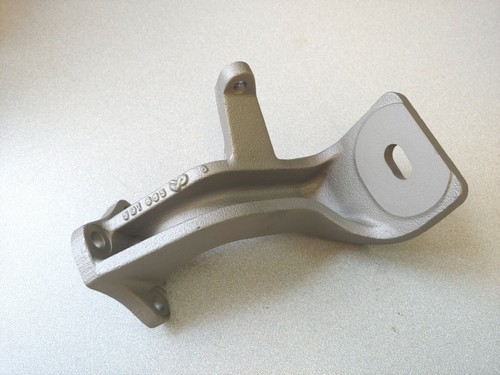 EXCELLENT USED ORIGINAL PORSCHE 924 TURBO RIGHT SIDE ENGINE MOTOR MOUNT ...
