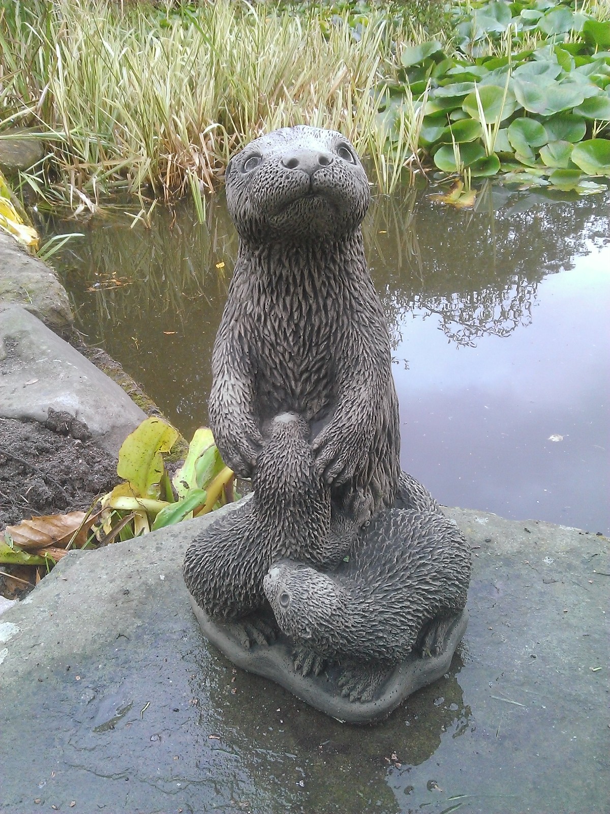 STONE GARDEN OTTER FAMILY STATUE ORNAMENT POND OTTERS 🦦🦦💦 | eBay UK