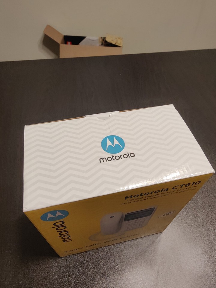 Motorola CT610 Corded Telephone w/ Answering Machine & Advanced Call ...