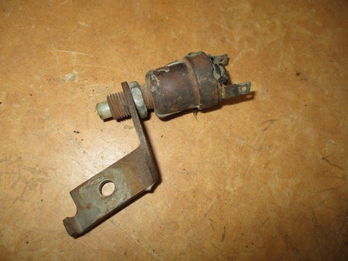 HOLDEN ACCELERATOR PEDAL KICK DOWN SWITCH HQ HJ HX HZ WB LJ LH LX UC ...