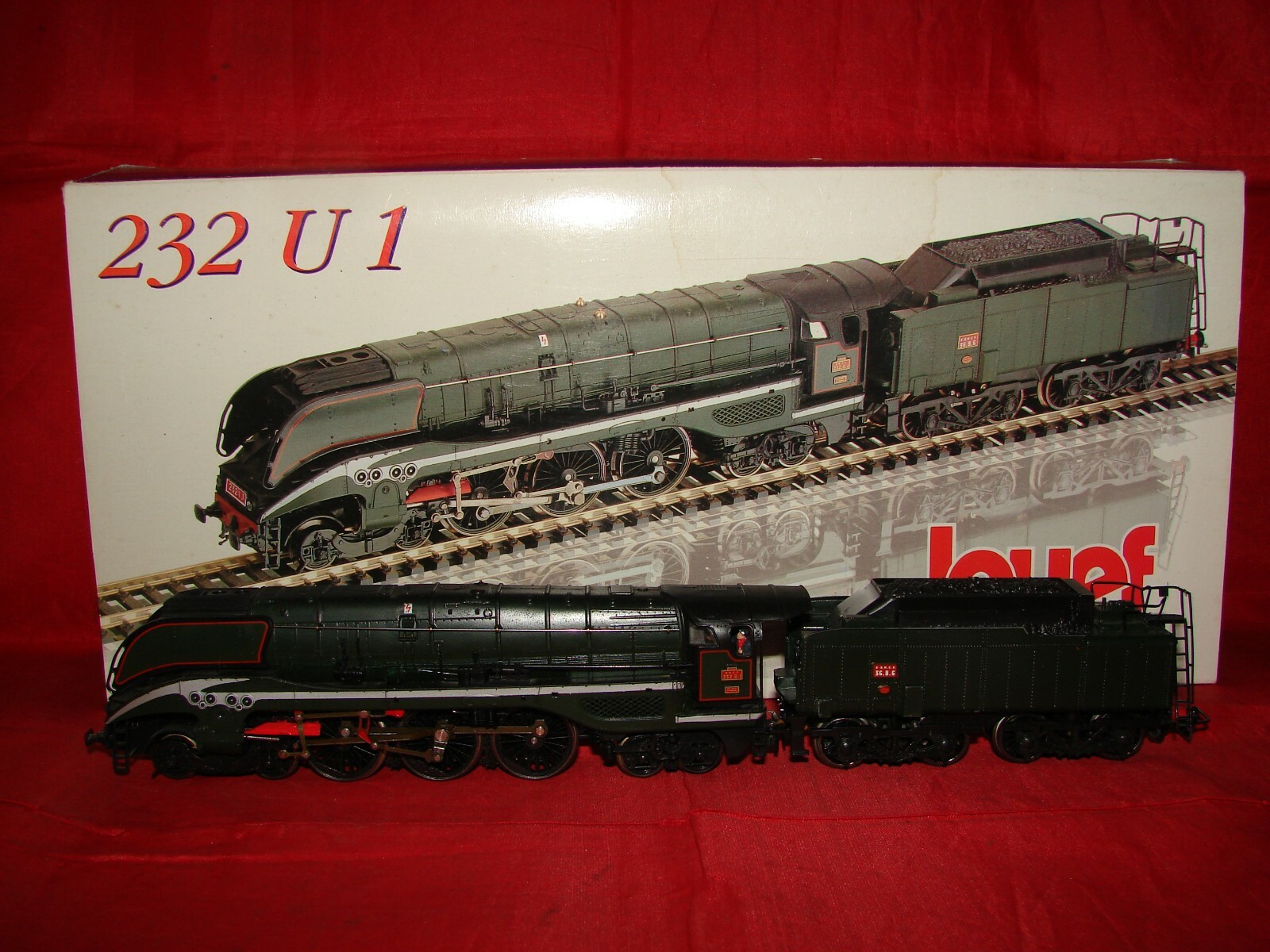 Jouef SNCF 232 U1 Locomotive à Vapeur H0 en Plastique - Verte (8249 ...