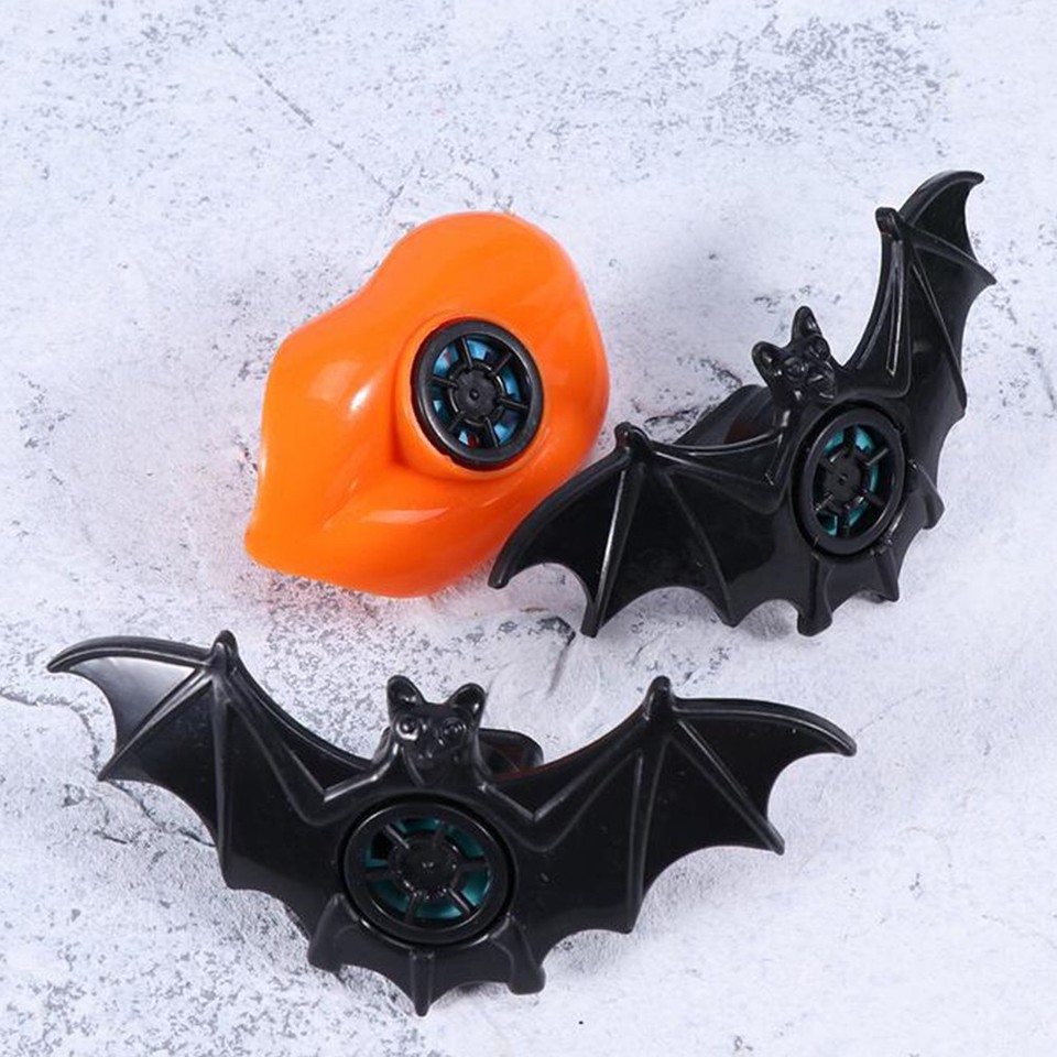 3 Pcs Creative Plastic Whistles Halloween Bat And Lip Shape Whistle Toy ...