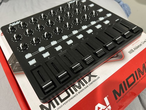 AKAI Professional MIDImix - Portable DAW Controller, CC MIDI Controller ...
