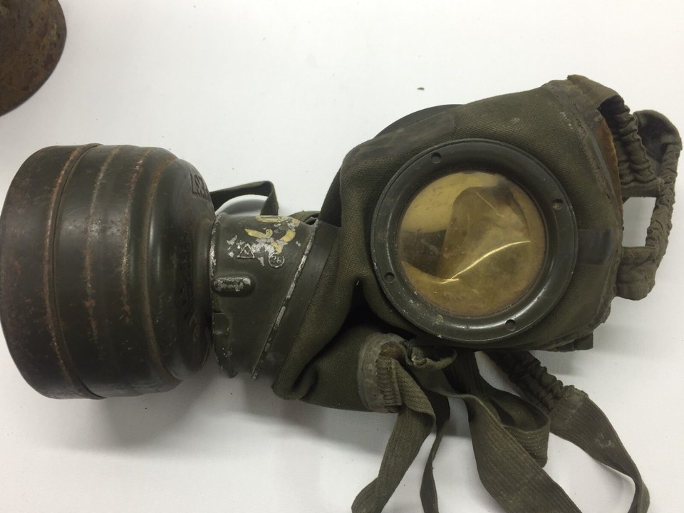 WWII WW2 German Military Gas Mask With Canister Named Dated 1940 | eBay