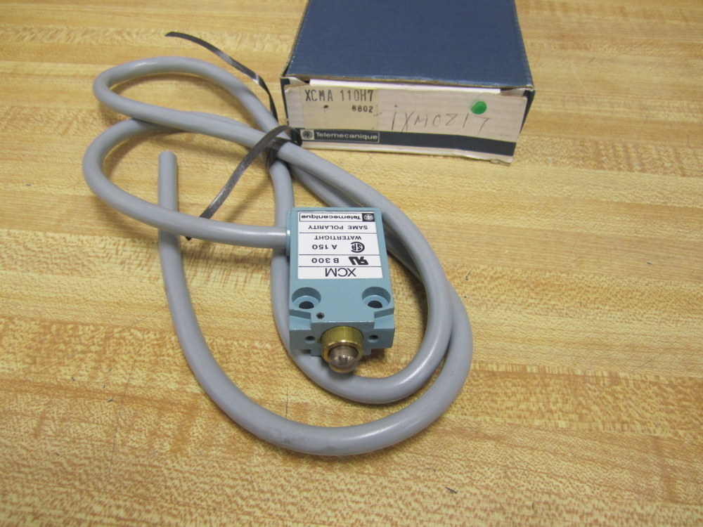 Telemecanique XCM-A110-H7 Limit Switch XCMA110H7 | eBay