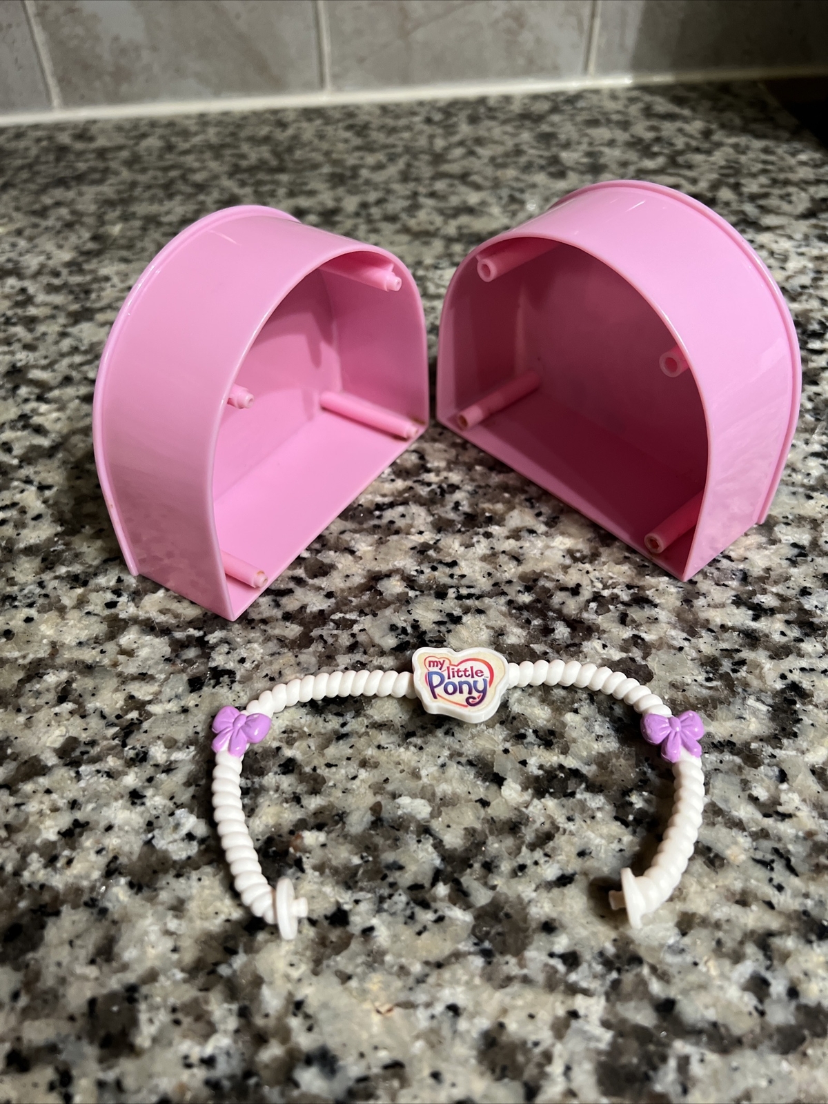 My Little Pony Birthday Celebration Razzaroo 2002 Musical Cake, 5 ...