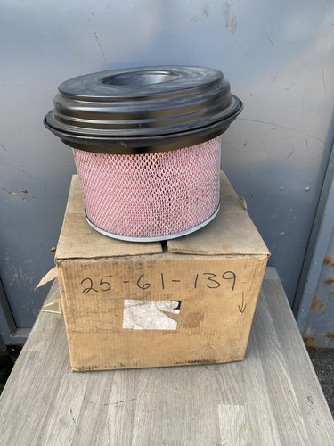 1 X COOPERS AZA175/FLEETGUARD AF978 AIR FILTER, HAS MINOR DENT ON COVER ...