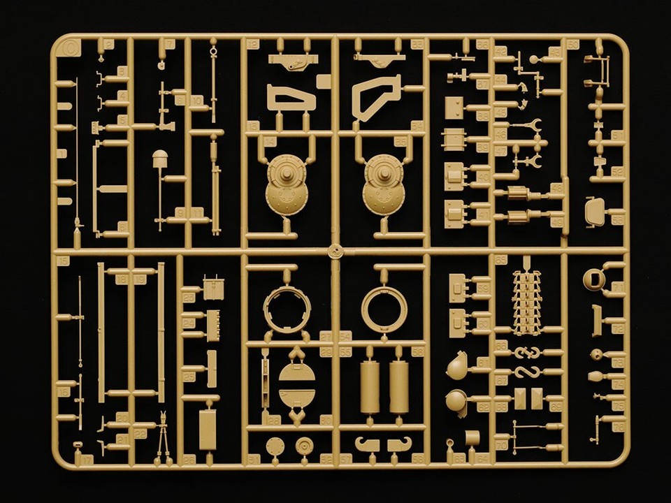 Tamiya 25208 1/35 GERMAN TANK PANZERKAMPFWAGEN IV Ausf.F & MOTORCYCLE N ...