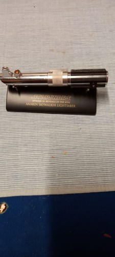 Anakin Skywalker ROTS .45 Scale Lightsaber STAR WARS Master Replicas SW ...