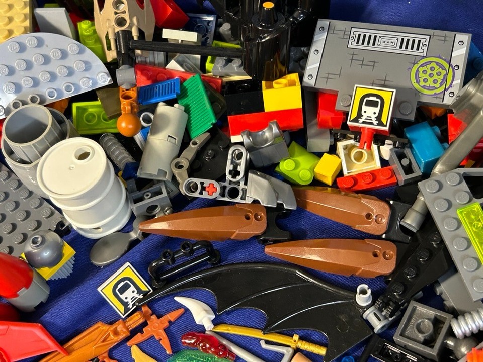 LEGO Minifigures Samurai Ninja Weapons Platforms Turntables Car Wheels ...