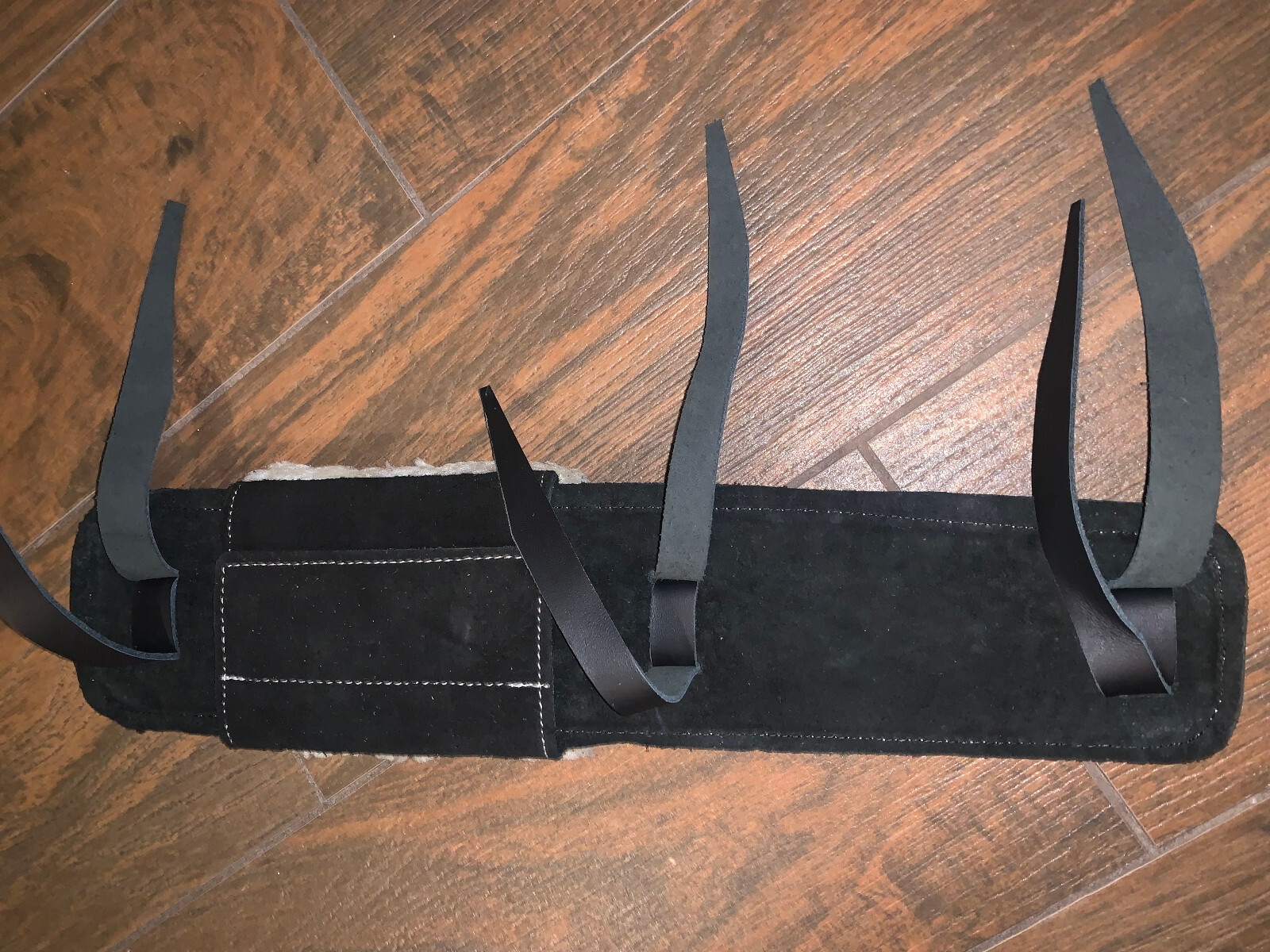 Bull Rope Pad - Leather Rodeo Bull Rope Pad With Sheep Wool -Master ...