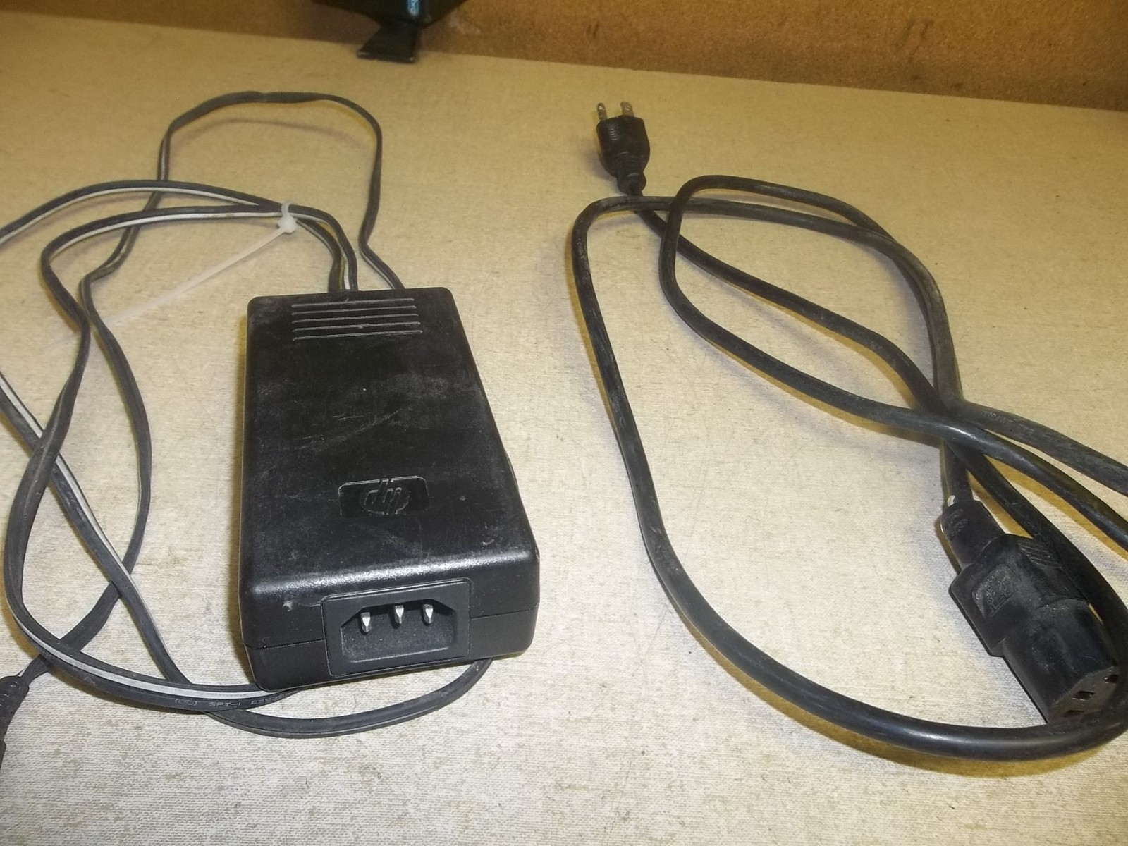 HP Hewlett Packard AC/DC Adapter, Serial Number: BUTD131155336 *FREE ...