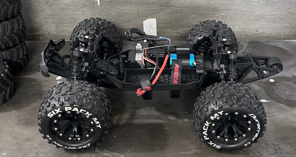 Redcat Dukono RC 1/10 Monster Truck Brushless FAST - READY TO RUN | eBay