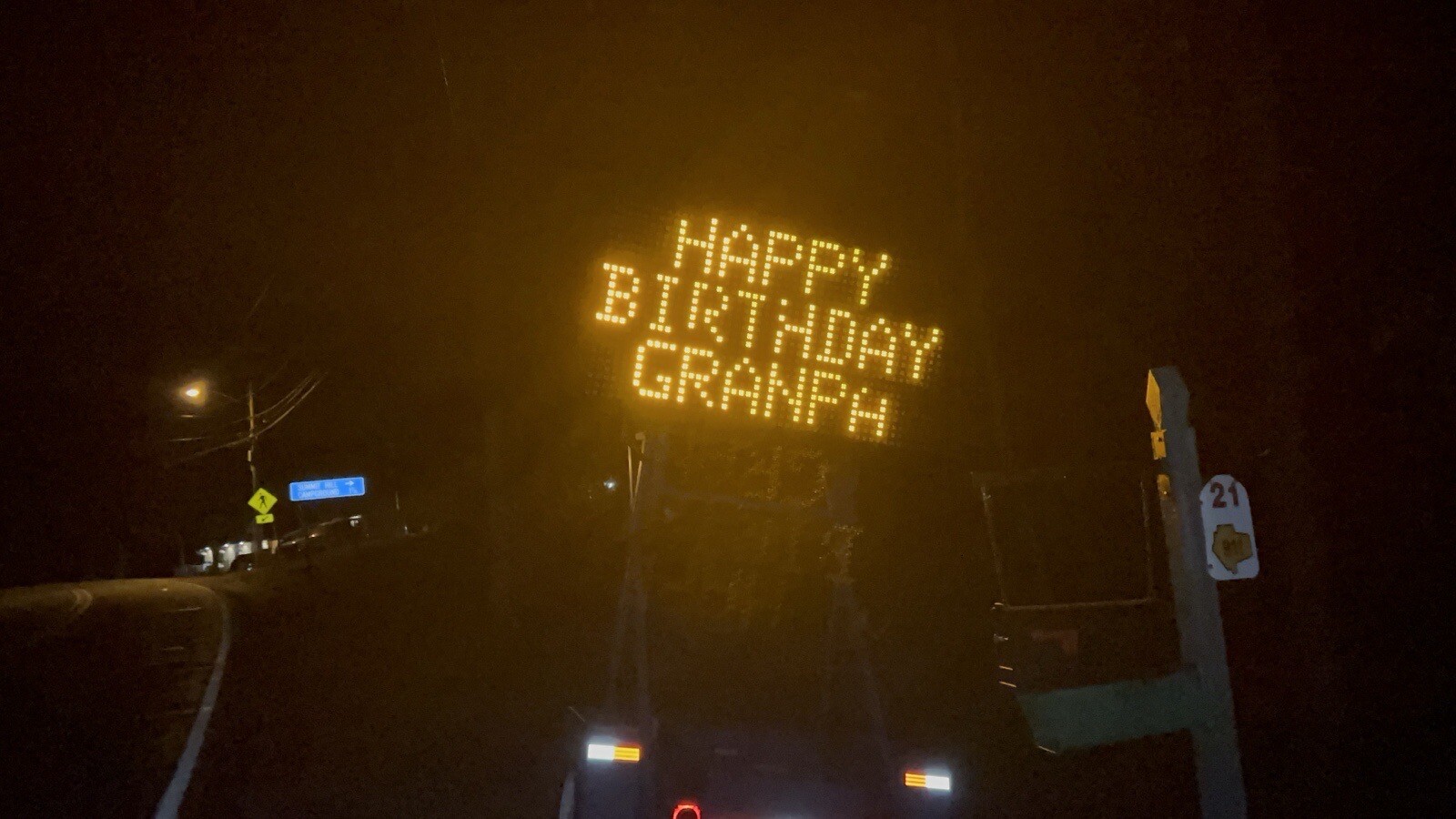 ADDCO SOLAR PORTABLE MESSAGE SIGN BOARD TRAFFIC 3-lines | eBay