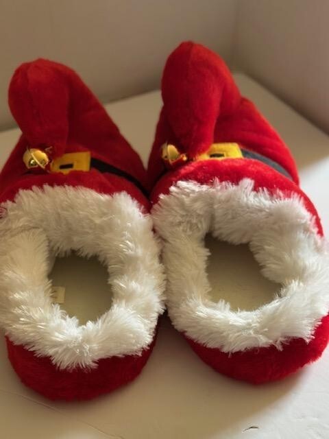 Dan Dee Santa Shoes Elf Christmas Red House Slippers Plush Jingle Bells ...