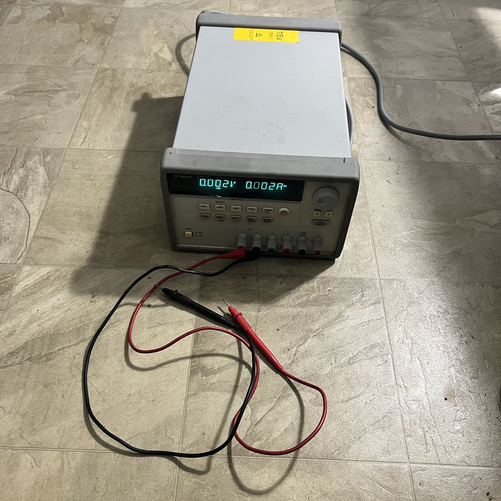 Agilent E3631A Triple Output DC Power Supply - Free shipping | eBay