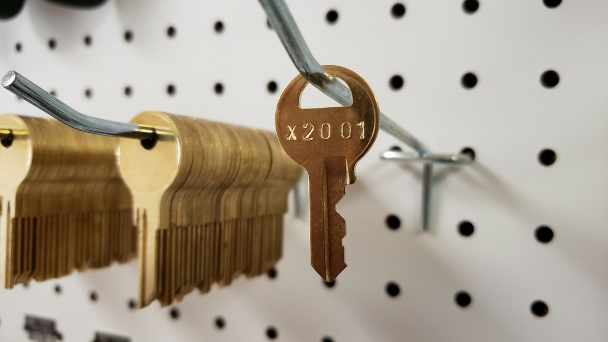 Master Lock X2039 Replacement Keys: 2 Keys Set Master Lock X2039 ...