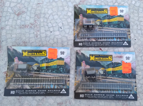 AHM Mini Trains HO Narrow Gauge Lot of 3 Freight Cars Pulpwood & Dump ...