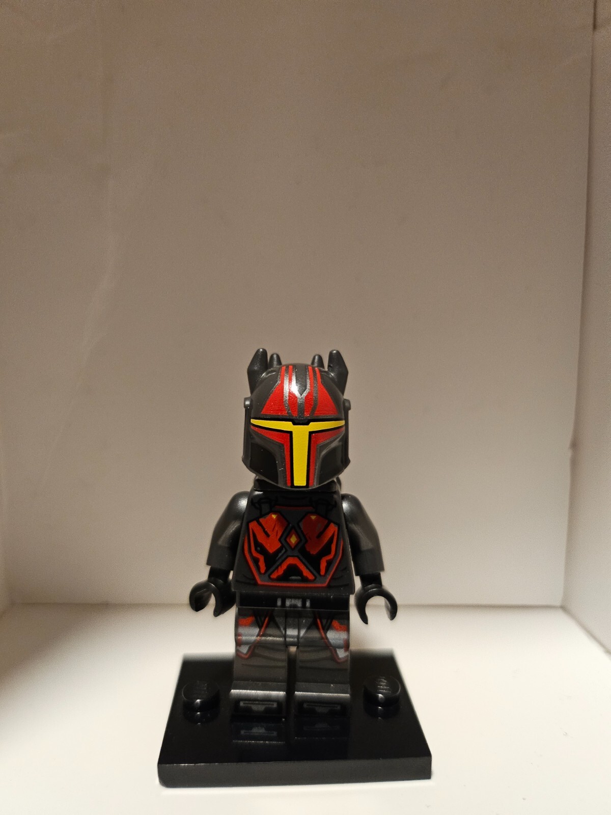 LEGO Star Wars Mandalorian Gar Saxon Minifigure 75316 (With Blaster) | eBay