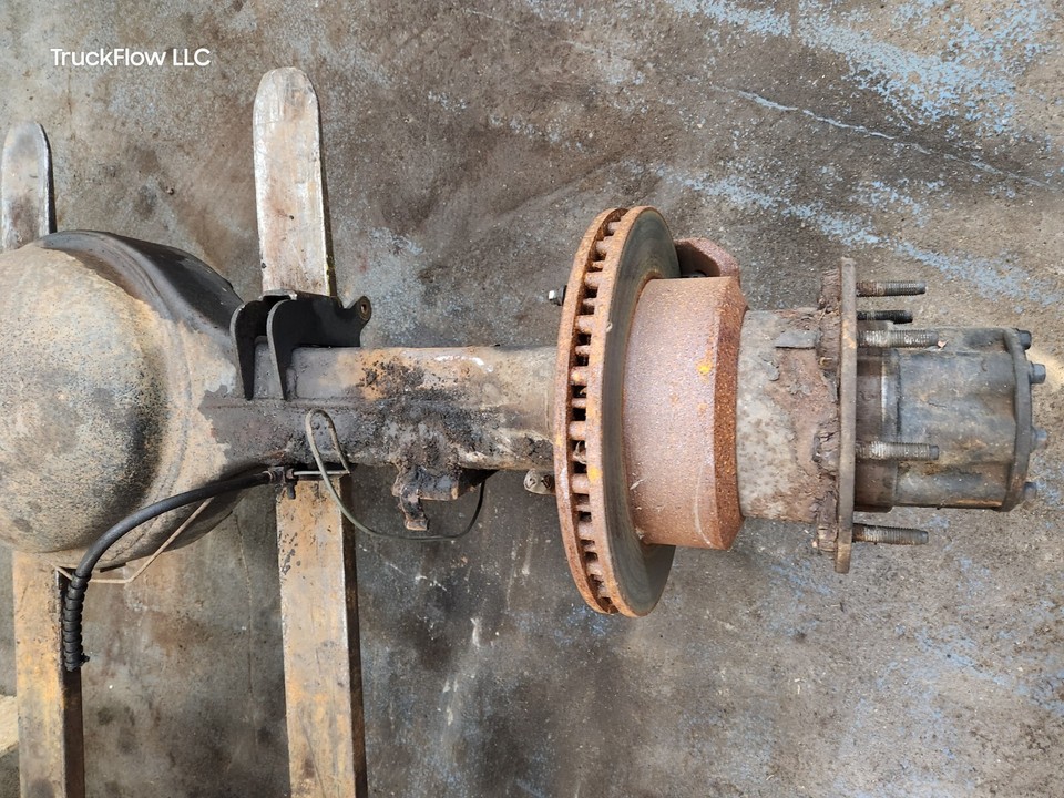 1999 Ford F550 Dana S135 Rear Axle 8 Lug 4:88 Ratio 14.24" ring gear ...